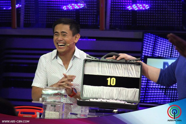 PHOTOS: Comedian Jayson Gainza sa isang intense na game sa Kapamilya ...