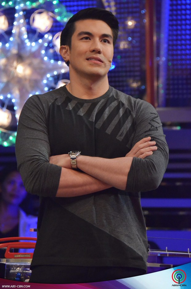 PHOTOS: Ningning's Mang Cris on Kapamilya Deal or No Deal | ABS-CBN Entertainment